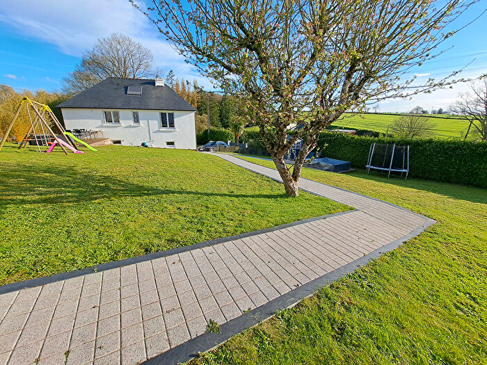 Maison à vendre - Châteauneuf-du-Faou - 4 pièces - 2 chambres