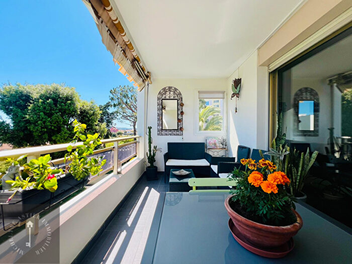 Appartement à vendre - Cagnes-sur-Mer, Le Val Fleuri - 3 pièces - 2 chambres