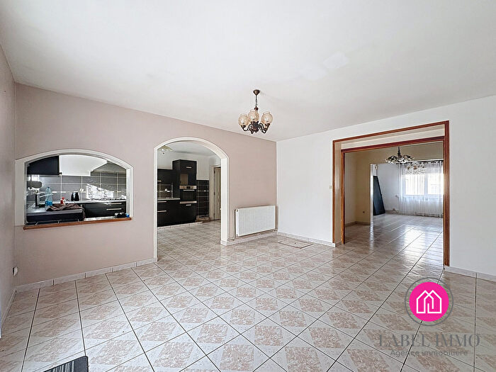 Maison à vendre - Fresnes-sur-Escaut - 9 pièces - 6 chambres