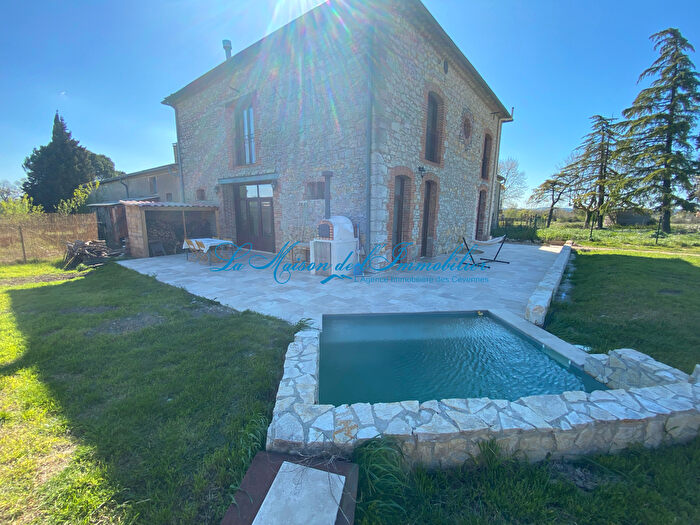 Maison à vendre - Canaules-et-Argentières - 6 pièces - 5 chambres