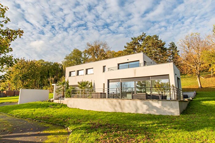 Maison à vendre - Brueil-en-Vexin - 8 pièces - 5 chambres