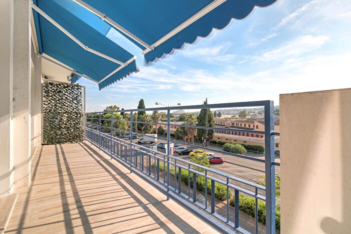 Appartement 3 pièces à vendre à Cagnes-sur-Mer, La Gare, Les Plans, Hippodrome