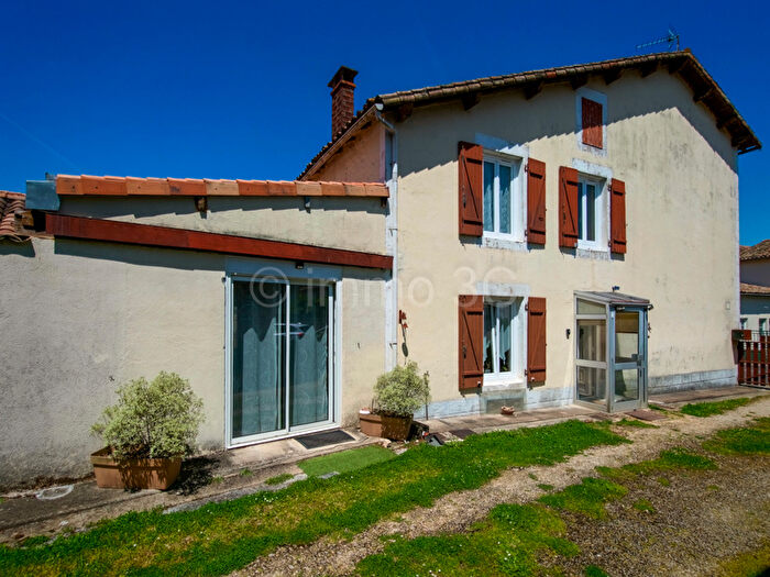 Sauzé-Vaussais : Maison 8 pièces à vendre