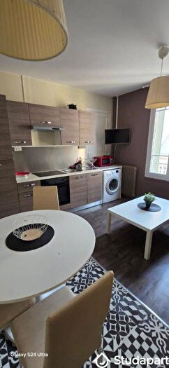 Appartement à louer - Centre Ville, Reims - 3 pièces - 2 chambres