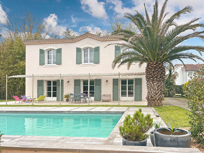 Maison à vendre - Bruges, Centre-ville - 6 pièces - 5 chambres