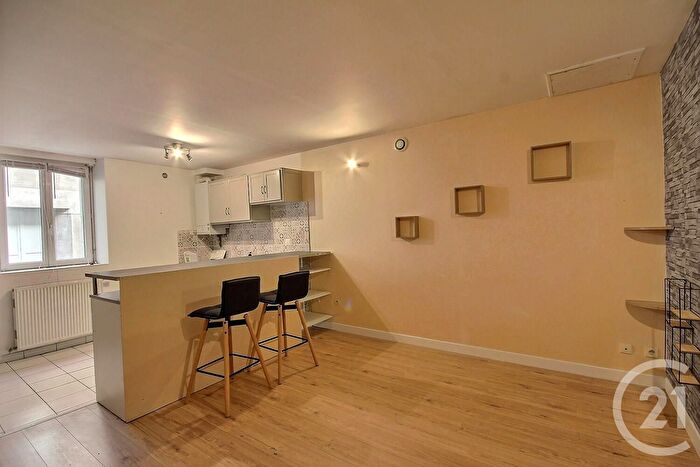 Appartement à louer - Blois, Vienne, Bas-Rivière - 3 pièces - 2 chambres