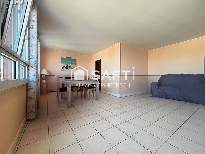 Appartement à vendre - Mantes-la-Jolie, Centre-ville - 4 pièces - 3 chambres