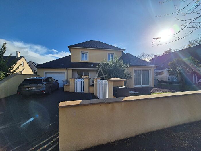 Maison à vendre - Ouistreham - 6 pièces - 4 chambres