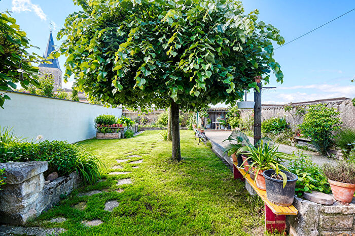 Saint-Trivier-sur-Moignans : Maison 7 pièces à vendre