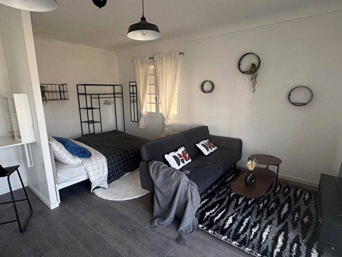 Appartement à louer - Picquecailloux, Bergerac - 1 pièce