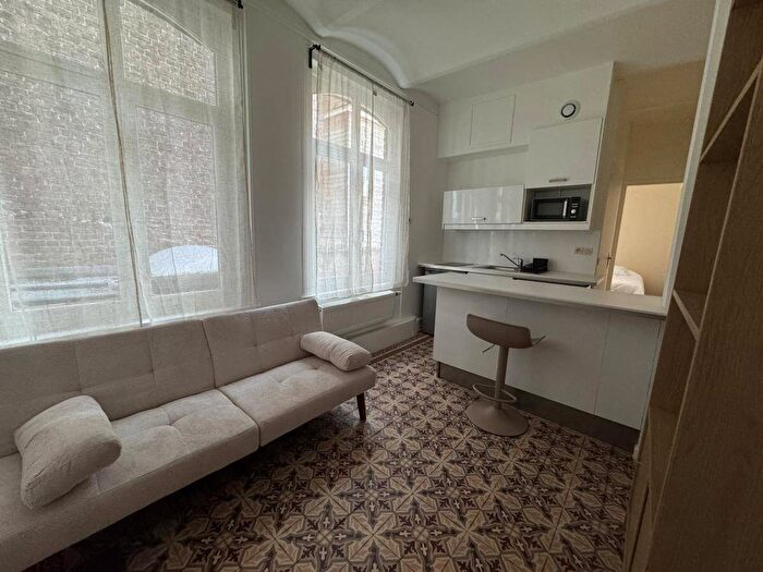 Appartement à louer - Lille - 2 pièces - 1 chambre
