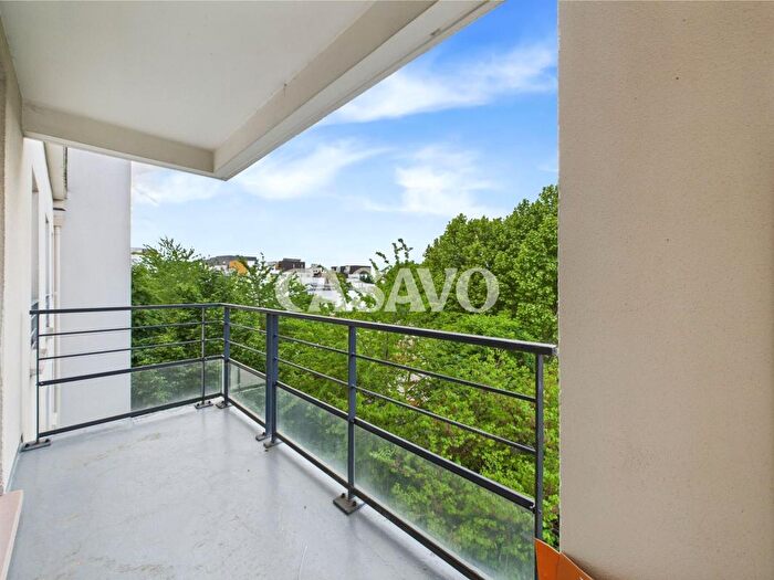 Appartement à vendre - Saint-Denis, La Plaine Saint-Denis - 4 pièces - 3 chambres