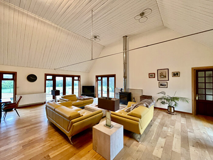 Maison à vendre - Saint-Romain - 7 pièces - 4 chambres