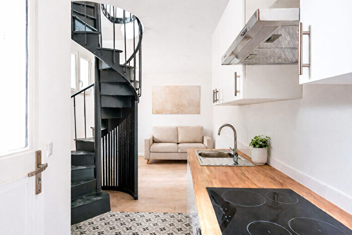 Appartement à vendre - Paris e , Buttes Chaumont, Laumière, Manin - 2 pièces - 1 chambre