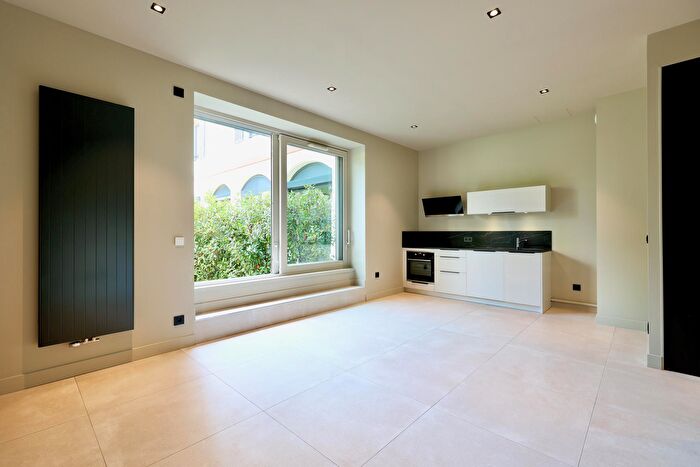 Appartement à louer - Saint-Cyr-au-Mont-dOr - 3 pièces - 2 chambres