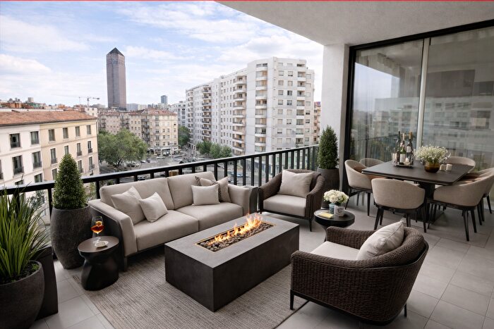 Maison 4 pièces à Lyon 7ème, Guillotière, à vendre