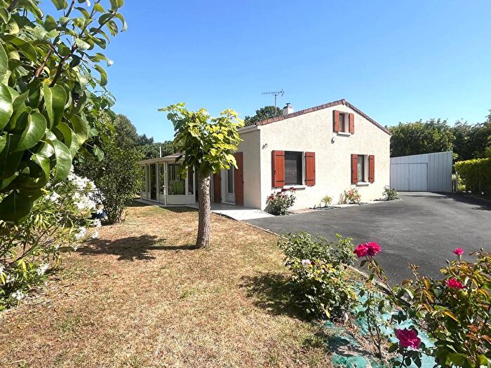 Semussac - Maison 5 pièces à vendre