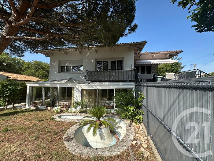 Maison à vendre - Royan, Maisonfort - 10 pièces - 6 chambres