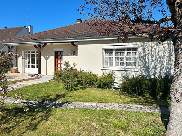Maison 6 pièces à vendre à Saint-Julien-les-Villas