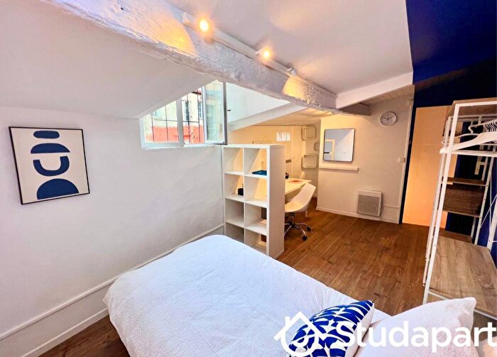 Centre Ville, Perpignan : Appartement 1 pièce à louer