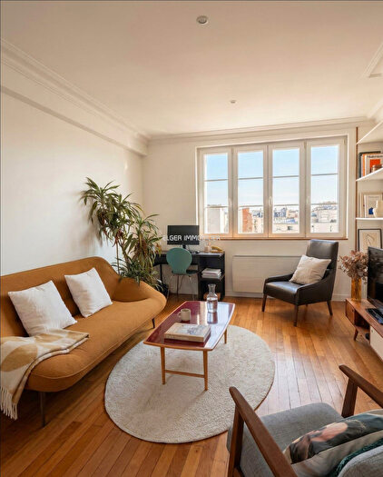 Appartement à louer - Paris e , Belleville, Saint-Maur - 2 pièces - 1 chambre