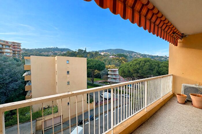 Appartement à vendre - Mandelieu-la-Napoule, Capitou - 1 pièce