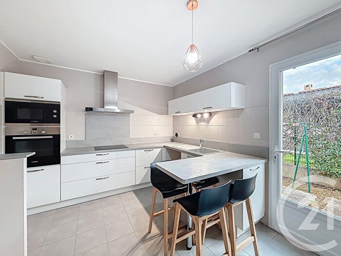 Maison à vendre - Châteaurenard, LArgelier, Vigneret - 4 pièces - 3 chambres