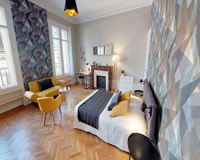 Appartement à louer - Centre ville, Bordeaux - 5 pièces - 10 chambres