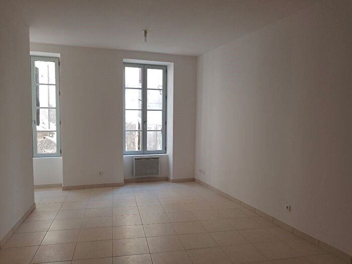 Appartement à louer - Centre Ville, Pont-Saint-Esprit - 1 pièce