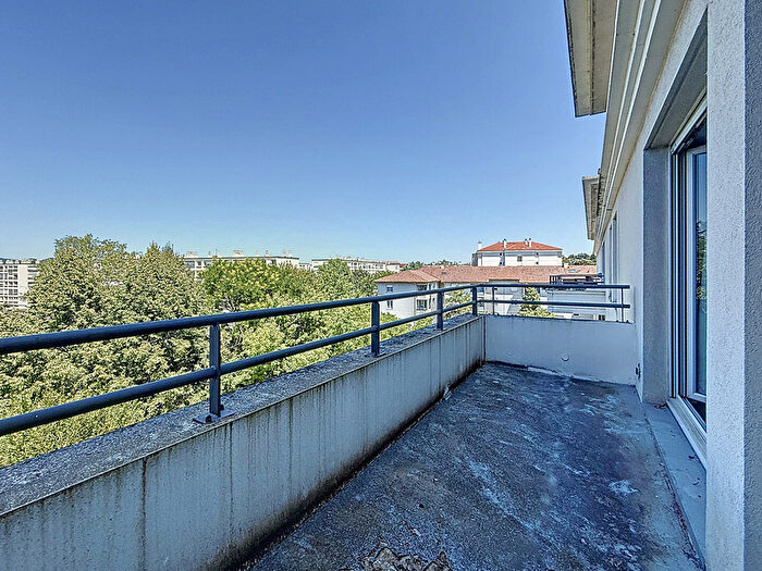 Appartement à vendre - Lyon e , Champvert, Point du Jour, Jeunet - 2 pièces - 1 chambre