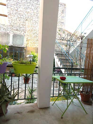 Appartement à louer - Esplanade, Nîmes - 2 pièces - 1 chambre