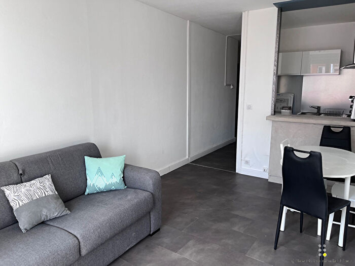 Appartement à louer - Vals-près-le-Puy - 1 pièce