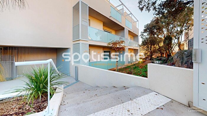 Appartement à vendre - Agde, La Ville - 2 pièces - 1 chambre