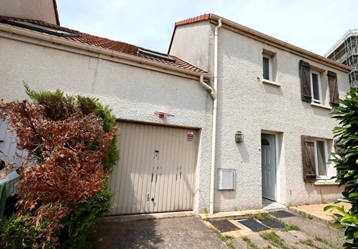 Maison 5 pièces à Les Mureaux, Grand Ouest, à vendre