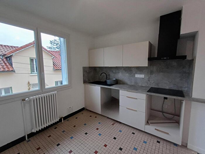 Appartement à louer - Millau, Ladoux, Porte de la Victoire, Le Cayrel, Cartayre, Ladoux - 3 pièces - 2 chambres