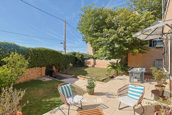 Marseille 4ème, Chutes Lavie : Maison 7 pièces à vendre