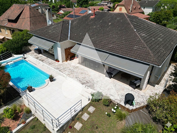Figeac : Maison 8 pièces à vendre