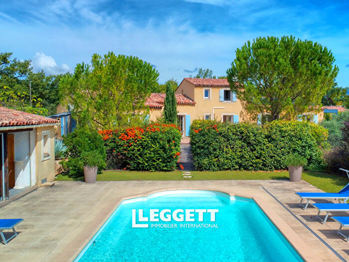 Maison à vendre - Saint-Saturnin-lès-Apt - 10 pièces - 5 chambres