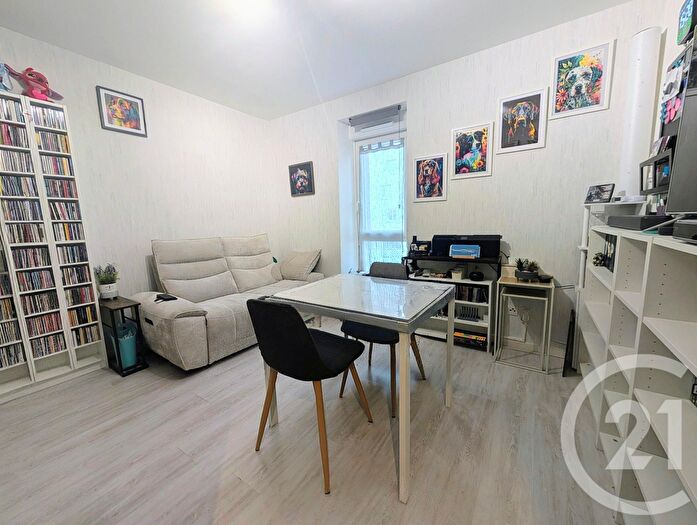 Châlons-en-Champagne, Rive gauche : Appartement 2 pièces à vendre