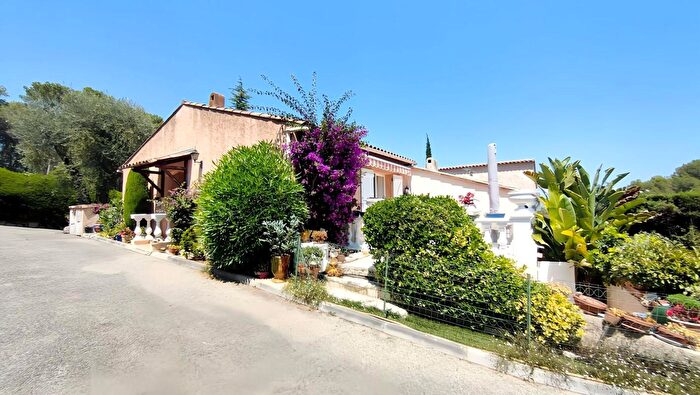 Maison à vendre - Vallauris, Les Issarts, Subreville - 2 pièces - 1 chambre