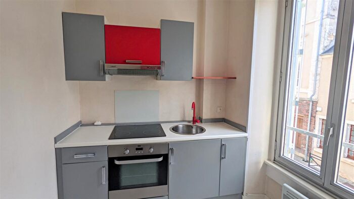 Appartement à louer - Bourges - 3 pièces - 2 chambres