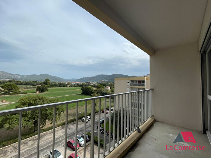 Aubagne, Pin Vert, Ceinture Est : Appartement 1 pièce à louer