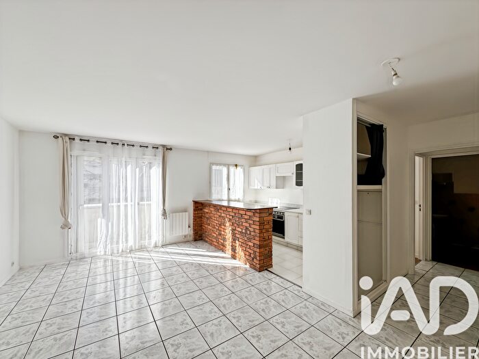 Appartement à vendre - Chilly-Mazarin, Centre-ville - 2 pièces - 1 chambre