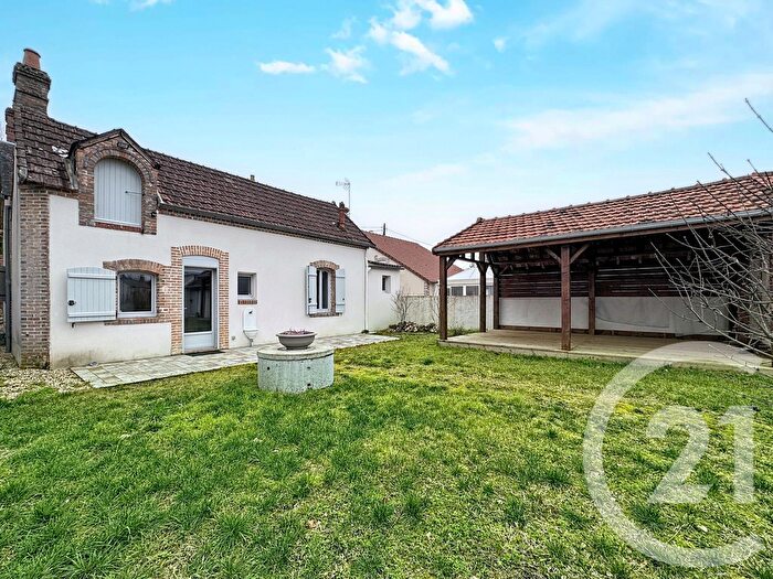 Maison à vendre - Neuvy-sur-Barangeon - 5 pièces - 3 chambres