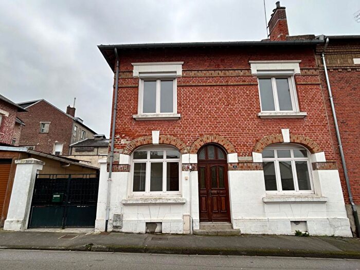 Maison à vendre - Chauny, Centre-ville, Chaussée, Brouage, Beauséjour - 4 pièces - 3 chambres