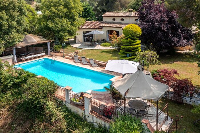 Maison à vendre - La Gaude - 5 pièces - 4 chambres