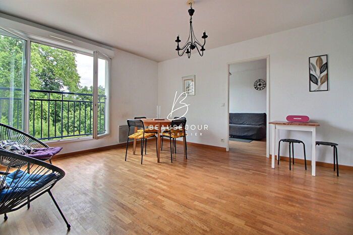 Appartement à vendre - Longjumeau, Centre-ville, Mairie - 4 pièces - 3 chambres