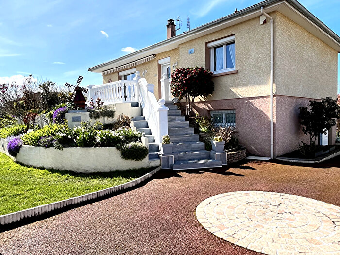 Maison à vendre - Veauche - 5 pièces - 2 chambres