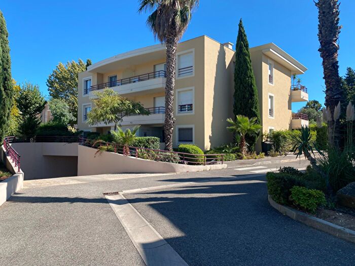 Appartement à vendre - Hyères, Pyanet - 4 pièces - 3 chambres