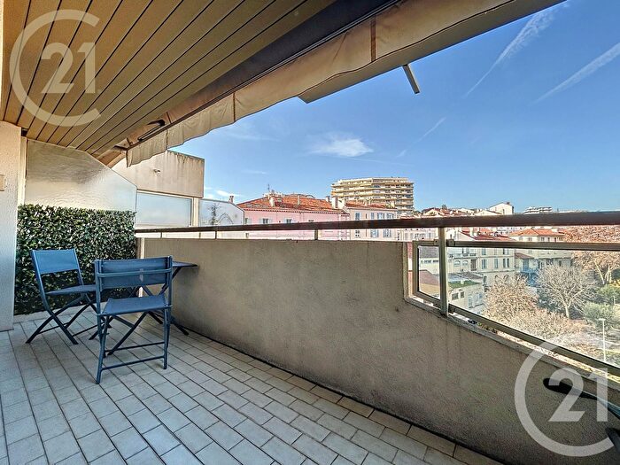 Appartement 2 pièces à Cannes, Carnot, à louer